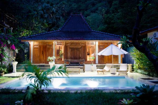 Moon Heritage Villa - Seraya
