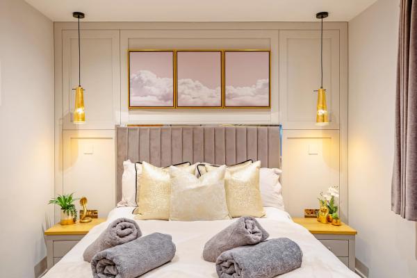 Two Bed Home In Portishead - クリーブドン