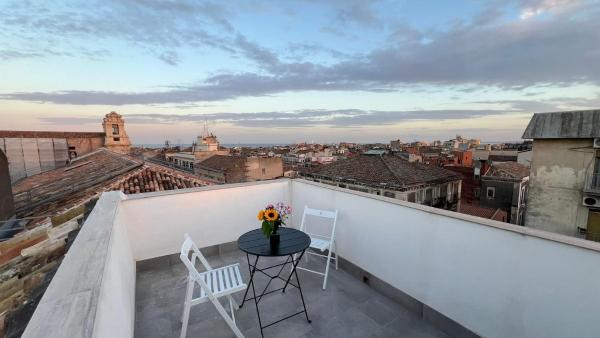 Welcome House Catania - Etna & Duomo Apartments - Catania