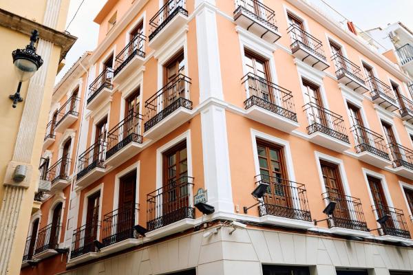Honest Granada Hotel - Spain