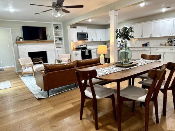 Fort Smith, Furnished 4 Br, Nurses, Ebbing, Tdy - Van Buren, AR