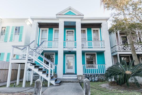 Downtown Delight Close To Strand And Cruise Terminals - Galveston, TX
