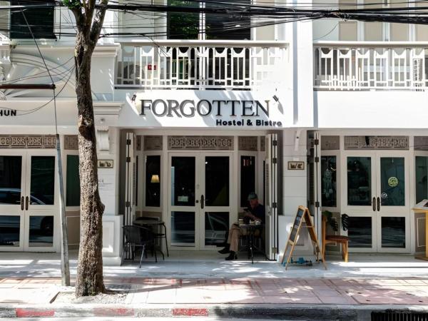 ฟอร์กอทเทน โฮสเทล สีลม - Bangkok