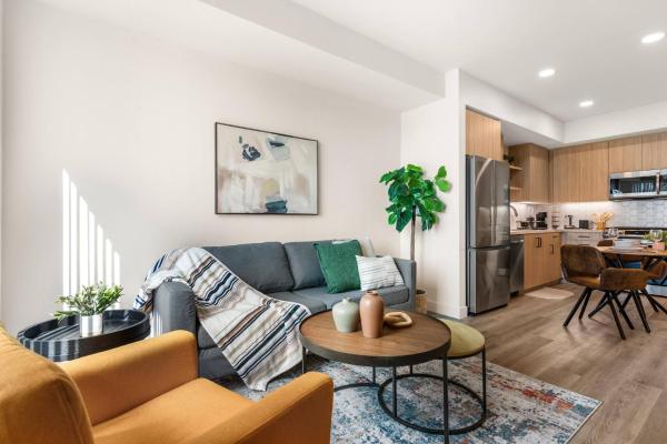 Fancy Irvine Apartment | Shopping + Dining - Santa Ana, CA