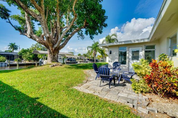 2 Mi To Marina And Beach Cape Coral Home With Dock - Cape Coral, FL