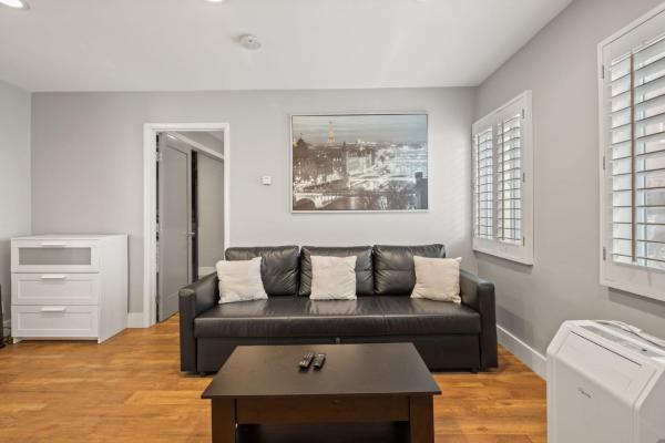 Modern 1br • Steps To Venice Beach - Los Angeles, CA