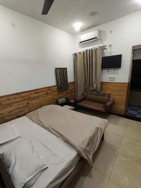 Gulmarg Guest House - Aligarh