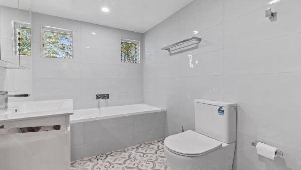 14 - 22 - 26 Russell Street Hawks Nest - Tea Gardens