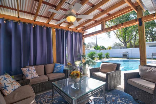 Coral Coastal Retreat - Treasure Island, FL