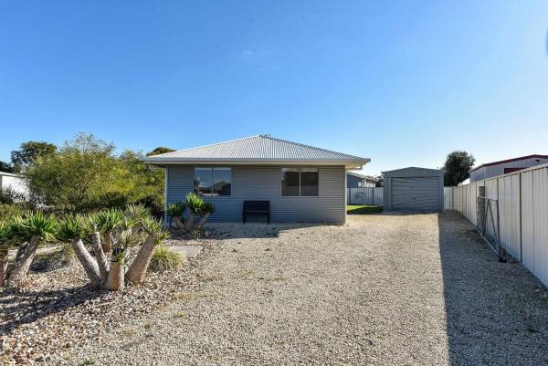 Solmar Siesta - Wifi Pet Friendly Outside - Robe