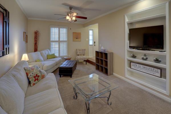 Mins To Blessing Hospital, Miss River, Country Club - Wakonda State Park, La Grange