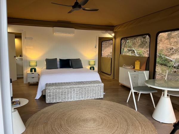 King Safari Tent 5 - Magnetic Island