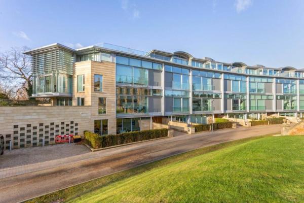 Contemporary 3-bed Luxury Stay In Prime Location - Edinburgh