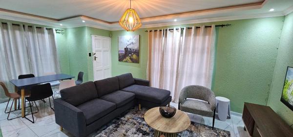 Mountain Ridge Lux Stay - Phokeng