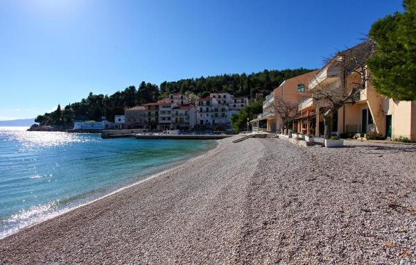 Stunning Apartment In Drvenik With House Sea View - Drvenik