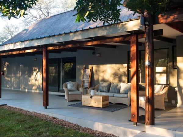 Nzenga Lodge - Hoedspruit