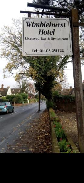 Wimblehurst Hotel - Horsham