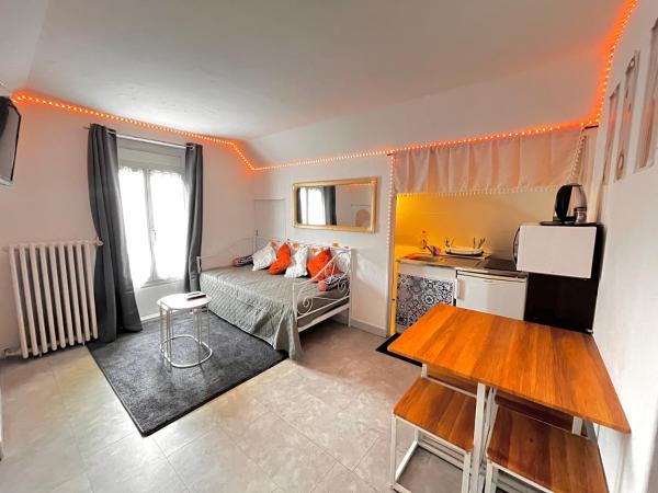 Atypique, Calme & Cosy, Proche De Paris - Brie-Comte-Robert