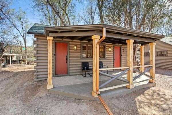 Inviting Rustic Cabins With Outdoor Gathering Areas Near Garden Of The Gods In Colorado Springs, Colorado - Colorado