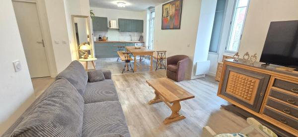 Panorama Du Sanctuaire 400 Metres De La Grotte Lourdes 8 Personnes 3chambres Wifi - Hautes-Pyrénées