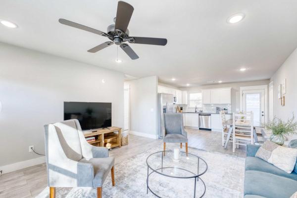 Bentonville Comfort Near Trails & Town - Rogers, AR