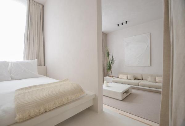Luxurious 1br Apartment With Parking - Antwerp