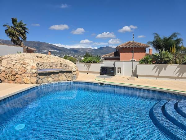 Spacious And Elegant Villa V214 - Calahonda