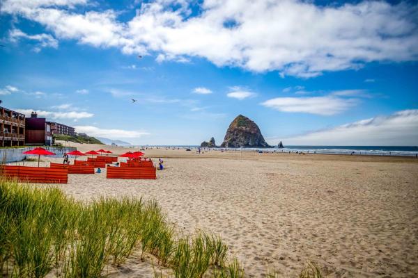 Whales Way - Cannon Beach, OR