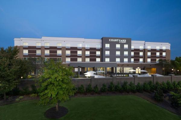 Courtyard By Marriott Starkville Msu At The Mill Conference Center - Starkville, MS