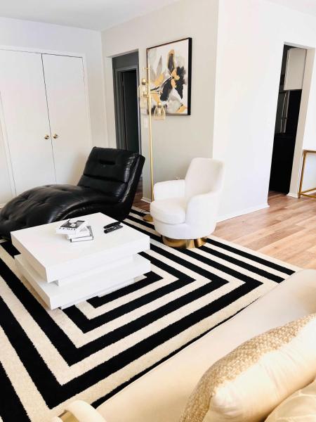 Modern 1br Porchlight Retreat - Southfield