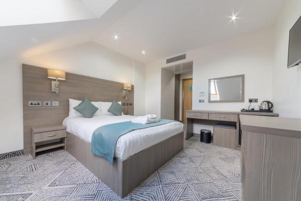 Disability Access Double Room - Enfield