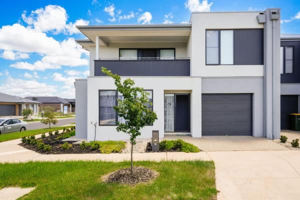 Modern 2br Home In Wyndham Vale - Melbourne