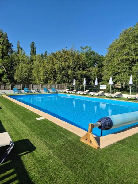 Camping 3 éToiles - Piscine - Eeeghe - Dordogne