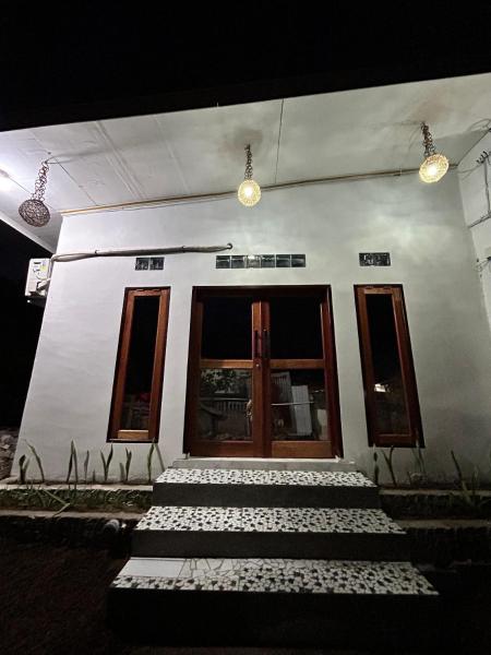 Dilan Bae House - 길리 섬