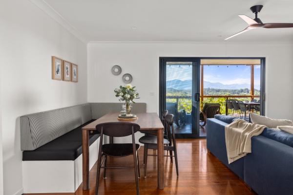 Kookaburra's Nest - Mountain Views And Luxury Living - Urunga