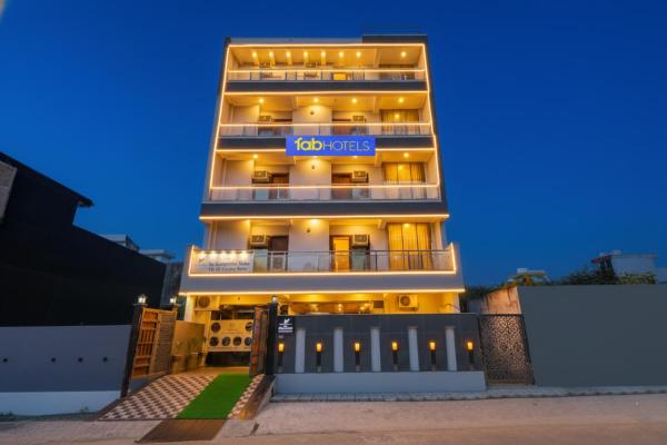 Fabhotel La Corporate Suite - Faridabad