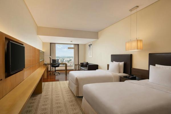 Courtyard By Marriott Bilaspur - 빌라스푸르