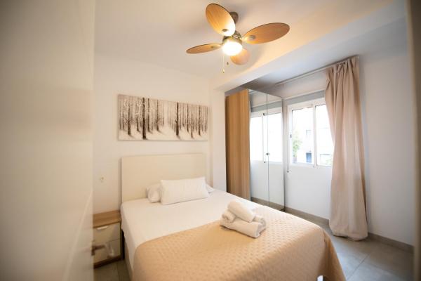 Homeabout Juan De Austria Apartments - Malaga