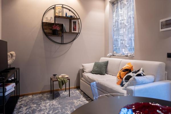 Luxury Art & Chromotherapy Apt-hospital District4 - Pavía