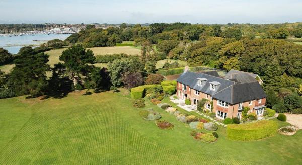 Nash Point - Brockenhurst