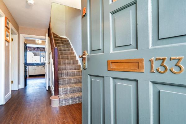 Southside Stay Next To City Centre Queens Uni - Pass The Keys - Belfast