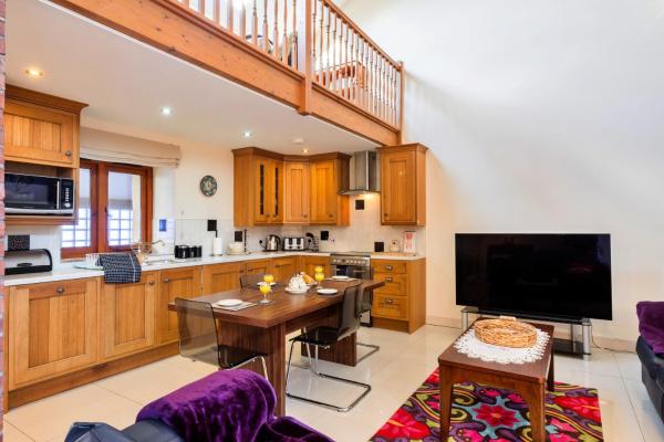 Finest Retreats - Cob Barn, Great Houndbeare Farm - Sidmouth
