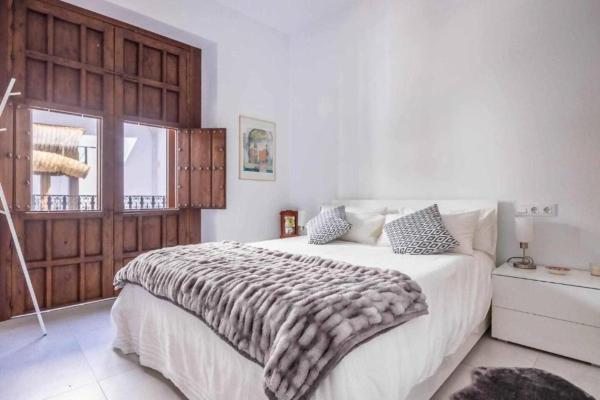 Alzhara Suites I Triana 3 Pax Balcón Wifi - Aéroport de Séville (SVQ)