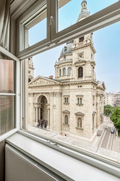 Monnalisa 3 Bedrooms With Private Bathrooms Facing Basilika Dream Flat - 1 Free Parking Upon Reservation - Budapest