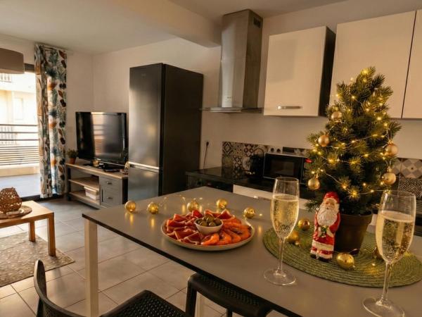 2 Chambres Avec Balcon En Centre-ville Et Plage Au Calme - Sainte-Marie-la-Mer