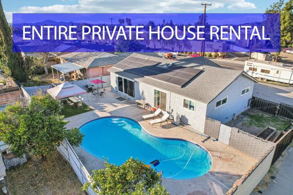 Entire Private House With 3 Bedrooms 2 Bathrooms, Pool, Garage, Gated Yard, Available Now - サンディエゴ