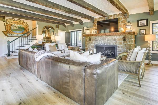 Walk To Lake Arrowhead Village! Home W/ Lake Views - Lake Arrowhead, CA