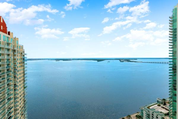 Stylish Condo With Panoramic Ocean Views - Miami, FL