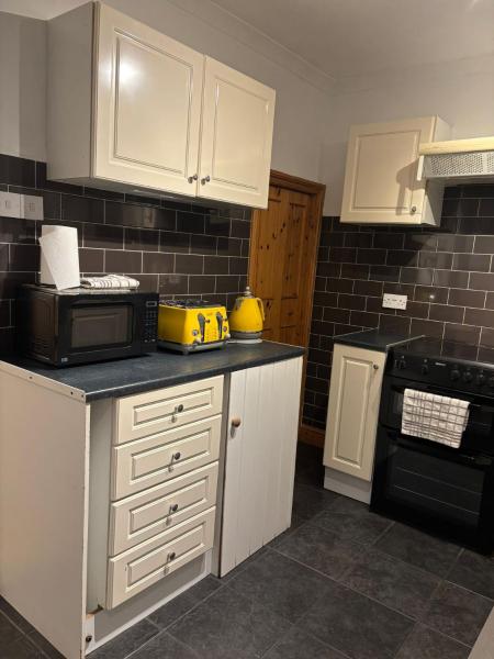 2 Bedroom Entire House Near Heathrow Easy Booking - Uxbridge