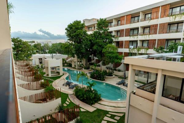 Loch Tulum Collection - Tulum